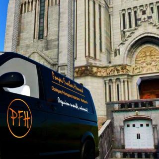 Fourgon Pompe Funebre v1.0 FS22 Mod | Farming Simulator 22 Mod