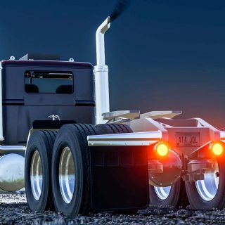 Diamond Reo Giant 1974 v1.1 FS22 Mod | Farming Simulator 22 Mod